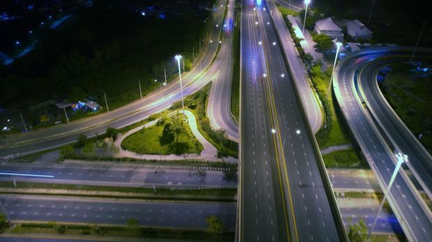 This Self-driving Car Remembers The Past Using Neural Networks - Dataconomy