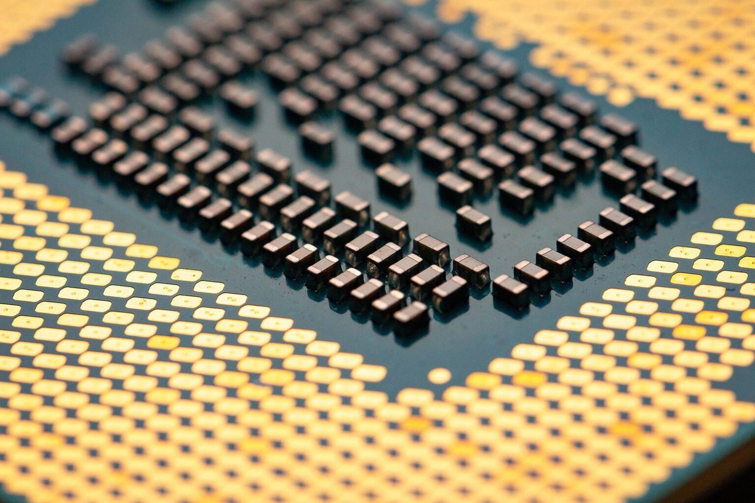 Sneak Peak: Microsoft's Athena AI Chip Project - Dataconomy